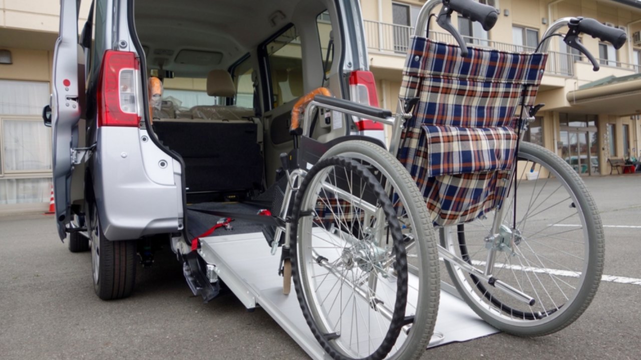 Specialized Health Transport Vehicles From MediWheels Now Serve ...